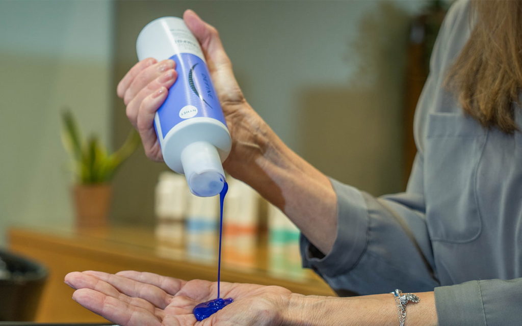 Derfor bør du bruke lilla sjampo - Define